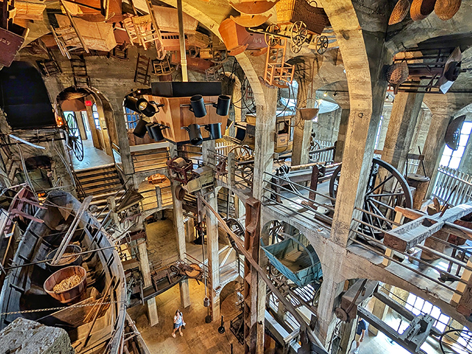 Six stories of organized chaos—where a whaling boat hangs from the ceiling and centuries of American ingenuity stack up like the world's most fascinating game of Jenga. 