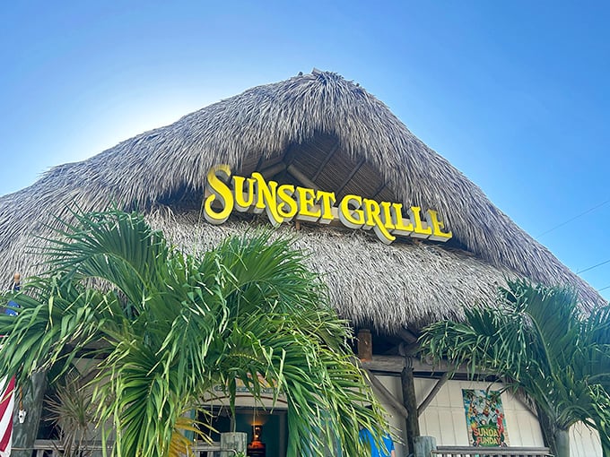 Keys-style dining where the pace slows down and every sunset becomes your personal dinner theater.