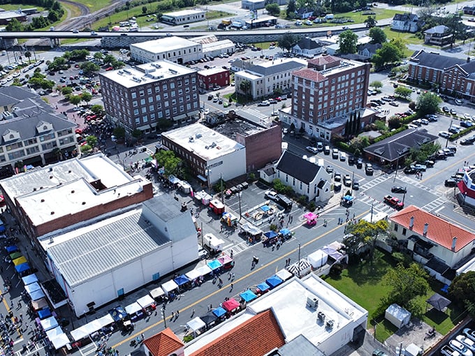Waycross' historic downtown tells stories of railroad glory days, with buildings that have weathered a century of change.