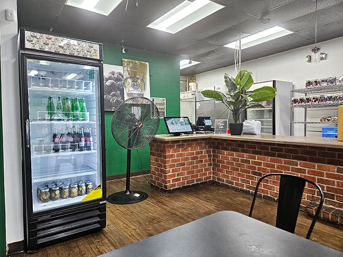 That counter setup means watching burger magic happen – dinner and a show, suburban style.