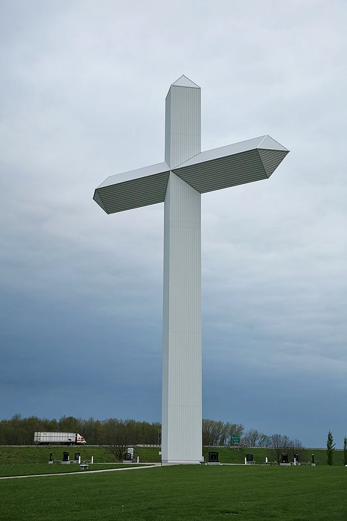 Standing tall at the intersection of faith and travel — The Cross at the Crossroads in Effingham, Illinois, a 198-foot symbol of hope and inspiration seen by thousands of travelers daily.