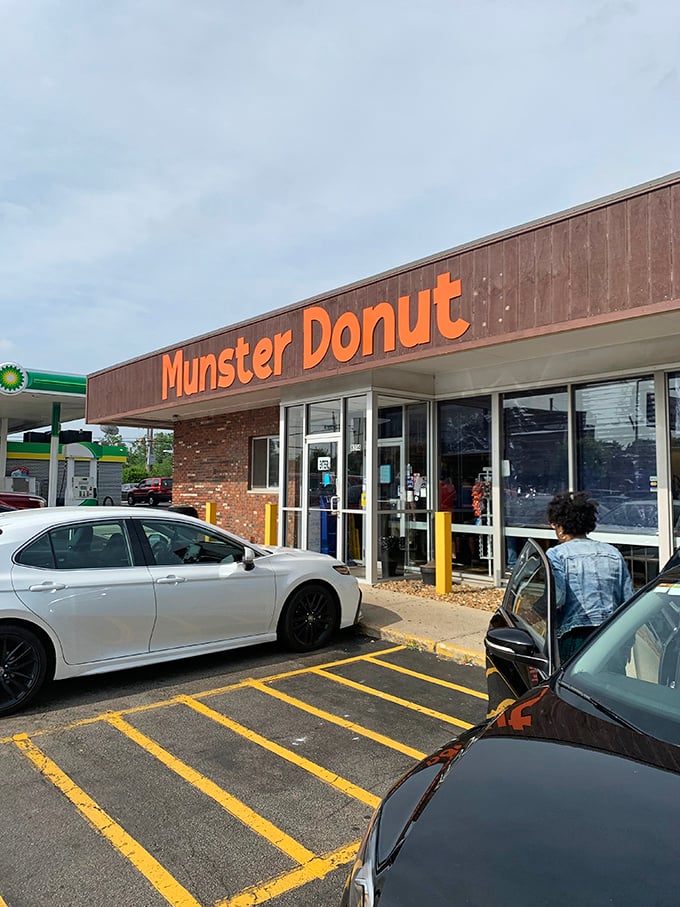 Those big windows offer tantalizing glimpses of the sweet magic happening inside this donut haven.