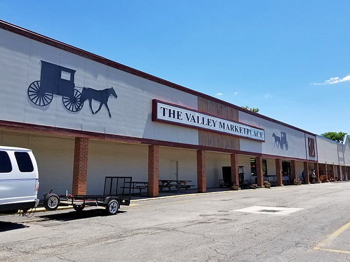 Those horse-and-buggy graphics aren't just decoration; they're your first hint of traditional goodness waiting inside.