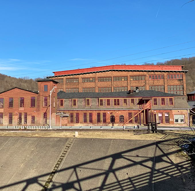 This isn't just another old factory—it's industrial poetry in brick and steel, where Johnstown's manufacturing legacy stands proudly preserved.