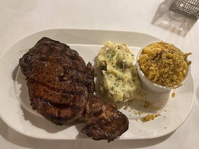 A steak cooked with such respect it deserves its own thank-you note. Those garlic mashers and mac & cheese aren't sidekicks—they're co-stars in this delicious production.