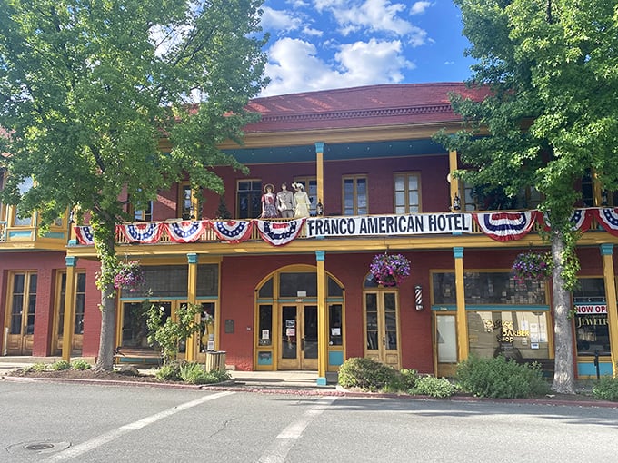 The Franco American Hotel stands as Yreka's grand dame, dressed in patriotic bunting like she's ready for the town's biggest parade. History with a side of hospitality.