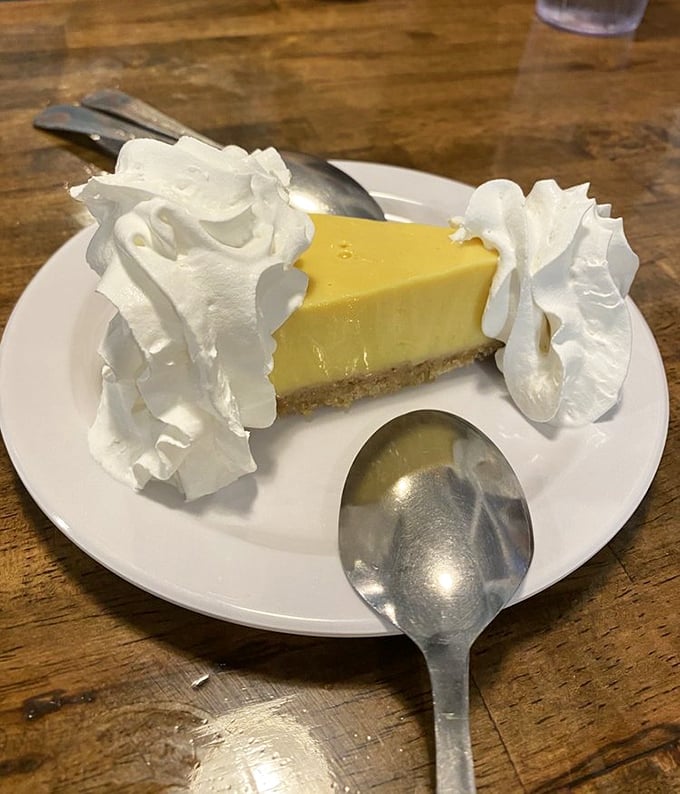 Key lime pie that strikes that perfect balance between tart and sweet – the culinary equivalent of a perfect Florida sunset.