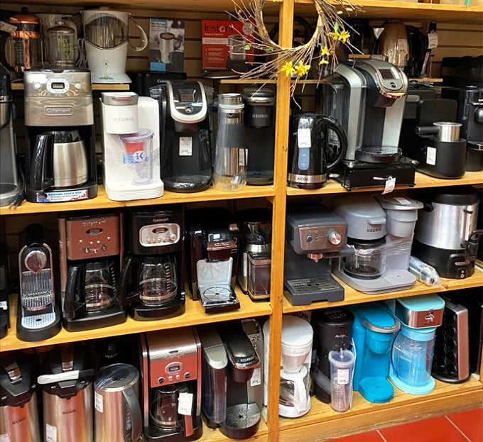 Coffee maker heaven—where morning salvation comes in all shapes and sizes, from basic brew to barista-level complexity.