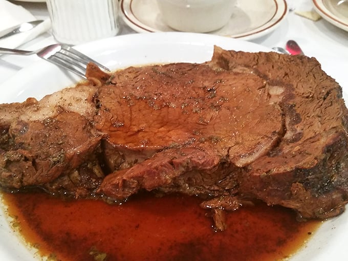 Prime rib that doesn't need a fancy steakhouse setting to shine—just a simple plate and your undivided attention.