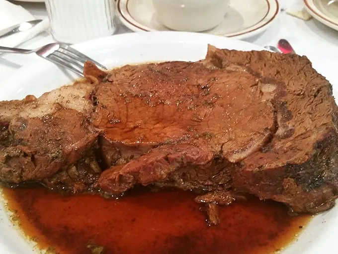 Prime rib that doesn't need a fancy steakhouse setting to shine—just a simple plate and your undivided attention.