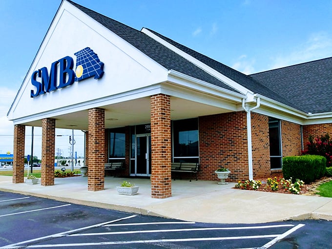 Banking in Neosho comes with actual flowers and benches—a far cry from the sterile, anxiety-inducing fortresses of big cities.