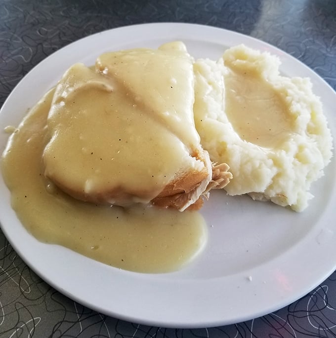 Mashed potatoes built like a Pennsylvania barn—sturdy, comforting, and ready to handle whatever life throws at you. This creamy classic isn’t just a side, it’s the star of the show.