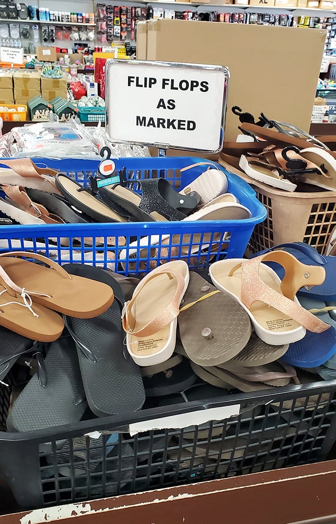 Flip-flop heaven awaits! Summer footwear at winter prices – your beach vacation budget just got a serious upgrade.