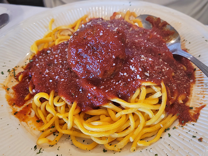 Spaghetti and meatballs – the Frank Sinatra of pasta dishes. Classic, timeless, and still capable of making you swoon after all these years.