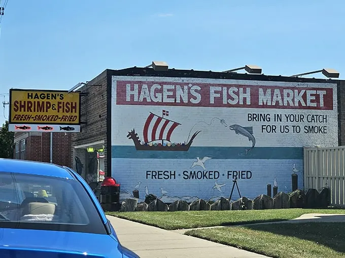 Hagen's colorful Viking mural promises Nordic-quality fish in the heart of Chicago neighborhoods.