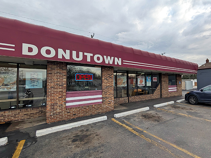That timeless storefront design has been drawing donut devotees for years – some things never go out of style.
