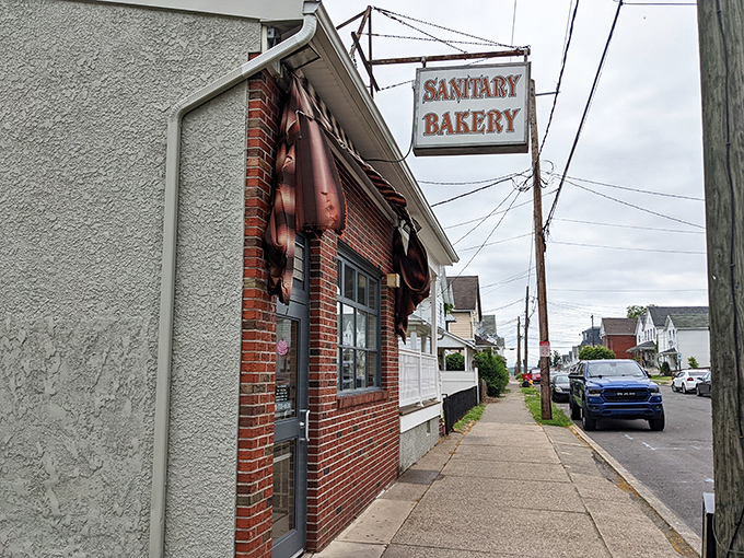 Small but mighty! This unassuming corner bakery produces Easter bread that causes lines down the block every spring.