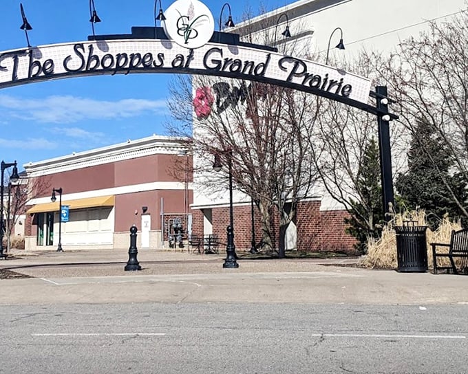 This decorative entrance arch frames the perfect introduction to outdoor shopping done right in central Illinois.