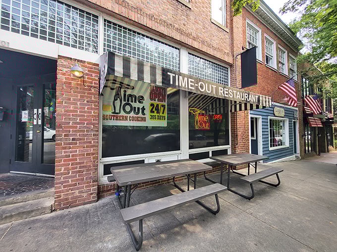 Those outdoor picnic tables offer front-row seats to Chapel Hill's daily parade of hungry visitors.