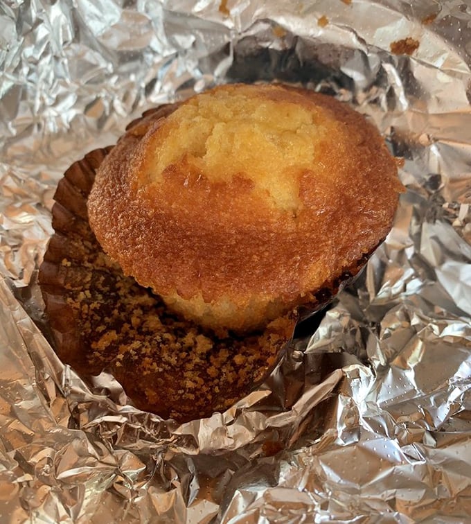 Cornbread that strikes the perfect balance between sweet and savory. The supporting actor that sometimes steals the show.
