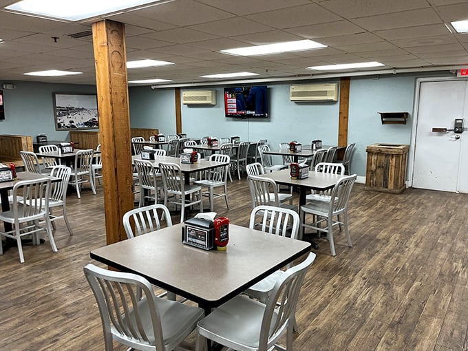 Cafeteria simplicity at its finest—where shoppers refuel for round two of treasure hunting with no-nonsense nourishment.