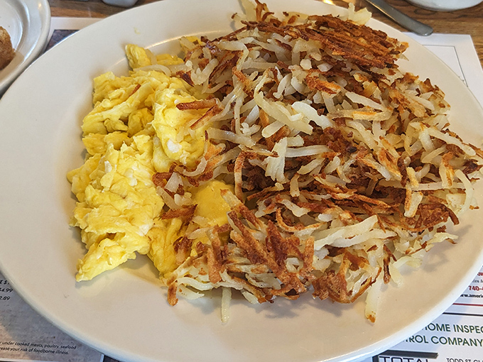 Golden hash browns and fluffy scrambled eggs – the breakfast duo that's been making mornings bearable since the invention of the alarm clock.