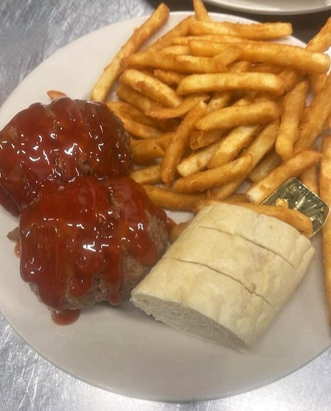 Meatloaf and gravy that doesn't just hit the spot—it finds the spot, buys it dinner, and proposes marriage.