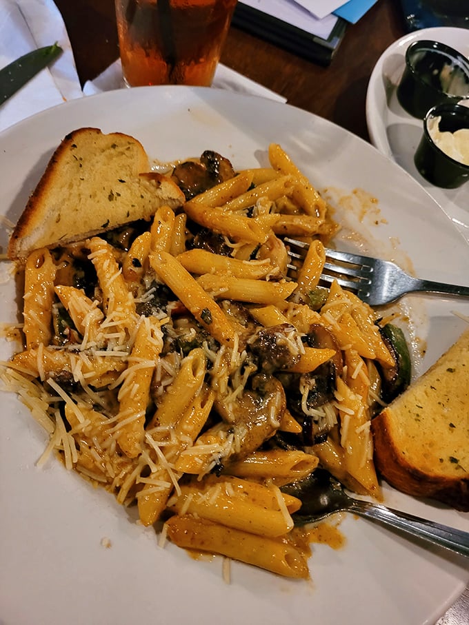 Pasta that doesn't just sit on the plate but practically dances with mushrooms, cheese, and garlic – comfort food that gives you a warm hug.