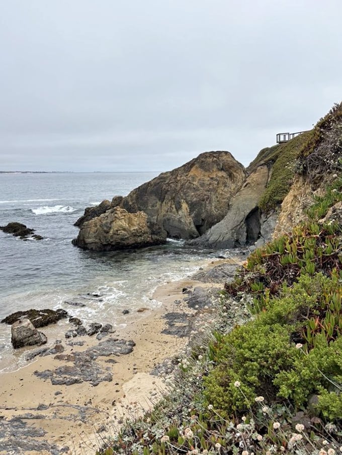 Nature's perfect swimming cove – if you enjoy hypothermia and powerful currents. Best enjoyed as a scenic vista rather than a beach day.
