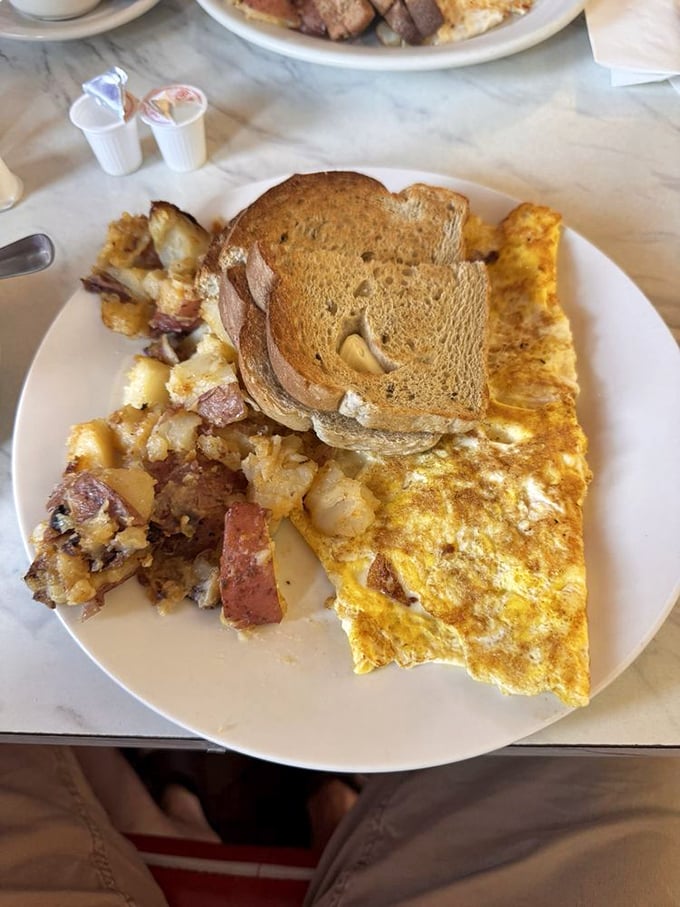 When your breakfast comes with a side of Scranton pride—this ham and cheese omelet has been feeding firefighters and families alike for generations.