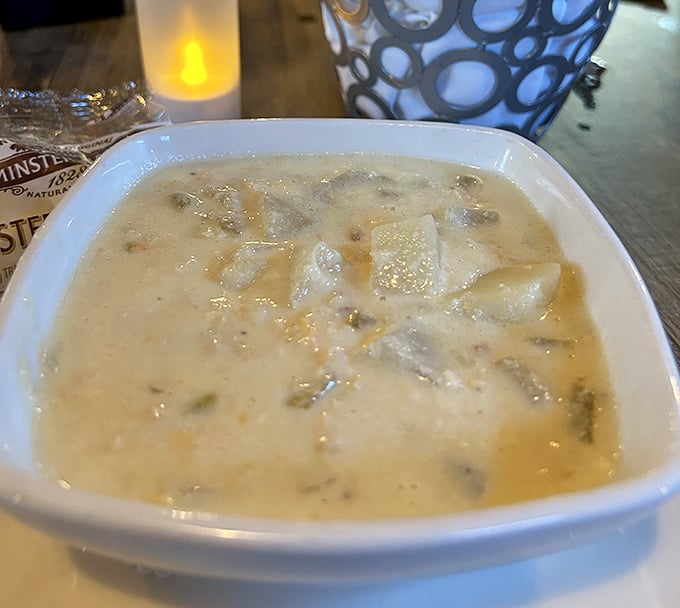 A second look at the legendary chowder – chunks of potato and clam playing hide and seek in a creamy broth that's worth every mile of your journey.