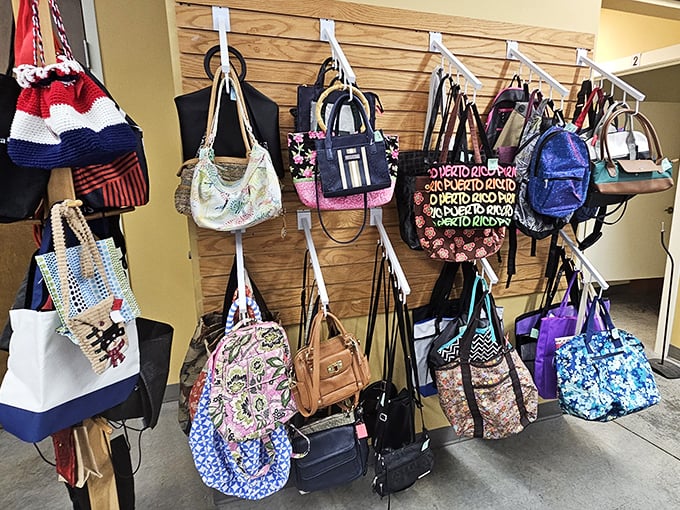 Designer dreams at thrift store prices – your shoulder just found its perfect companion.