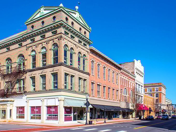 Architectural eye candy that would cost millions elsewhere—Piqua's preserved buildings offer daily beauty without the coastal price tag.