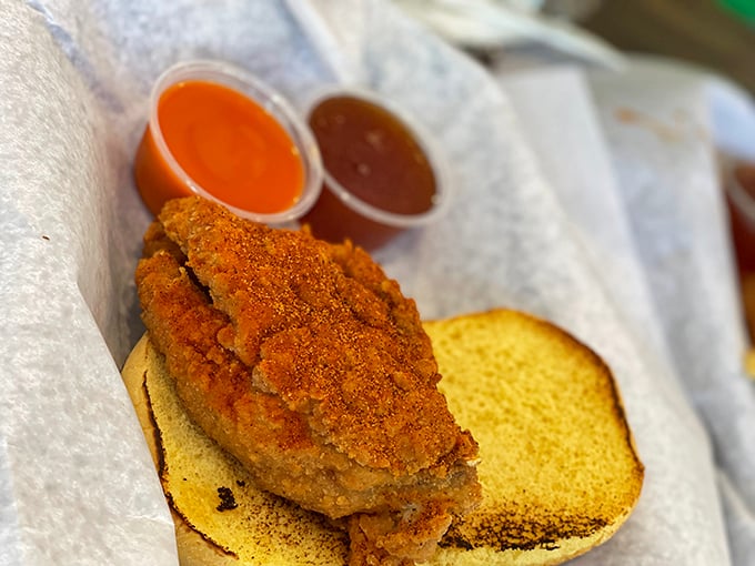 This chicken sandwich arrives with dipping sauces that'll have you contemplating drinking them straight afterward.