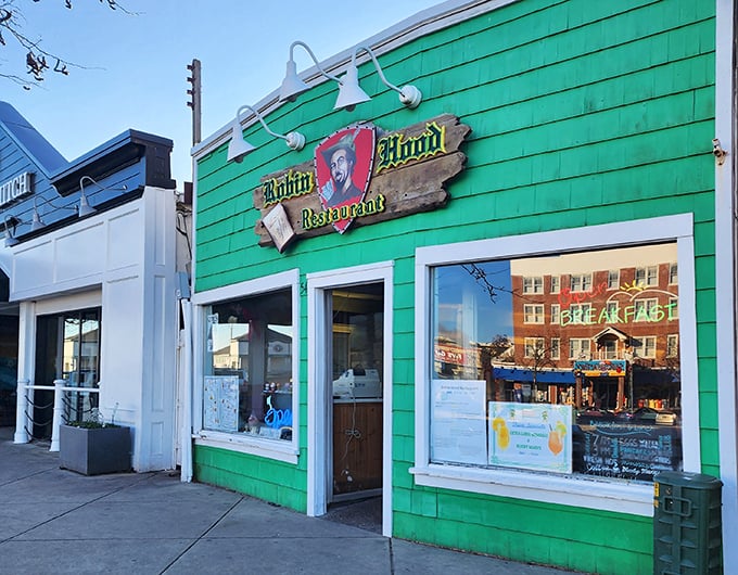 That legendary green facade has been welcoming beach-hungry families for generations of Delaware summer memories.