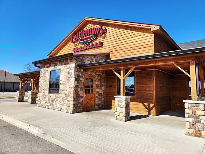 With a name like Cattleman's and that Western charm, you just know the ribeyes are serious business here.