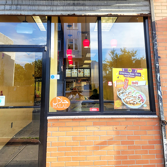 Philly Fried Chicken's sandwich – where crispy, juicy, and halal create the holy trinity of lunchtime bliss.