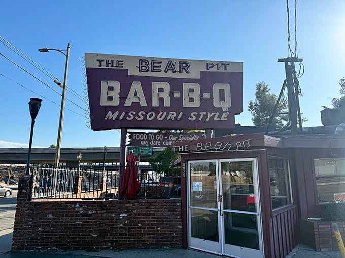 Classic Americana meets Missouri-style BBQ at this timeless joint where tradition never goes out of style.