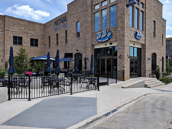 BB's Home Cooking's patio invites you to linger over comfort food while the Texas sun does what it does best—showing off.