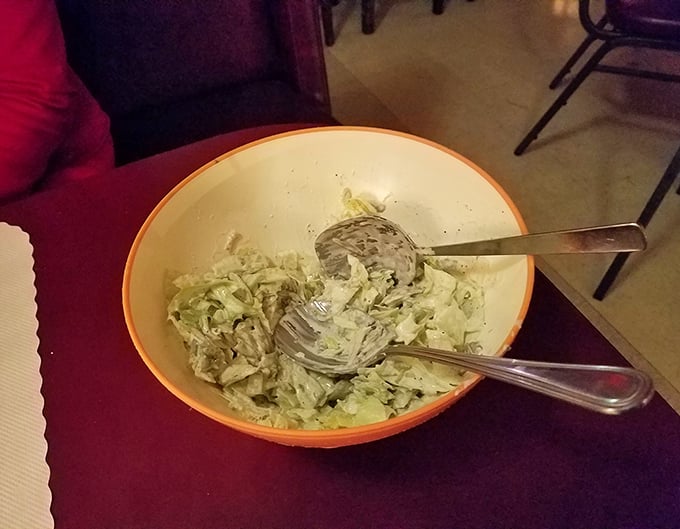 Simple green salad with blue cheese dressing – sometimes the classics need absolutely no modern improvements.