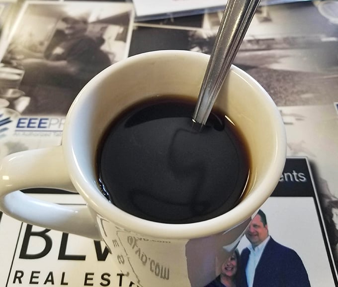 The coffee at Bill Smith's isn't pretentious—it's the kind that keeps conversations flowing and Sunday mornings stretching pleasantly into afternoon.