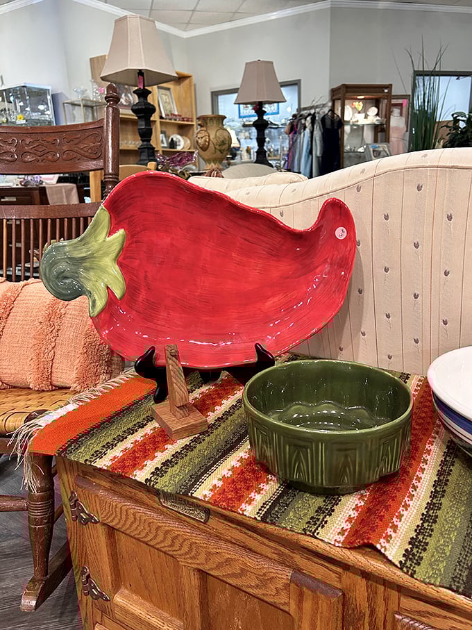 That red chili pepper platter isn't just serving ware—it's a conversation starter waiting to spice up your next dinner party.