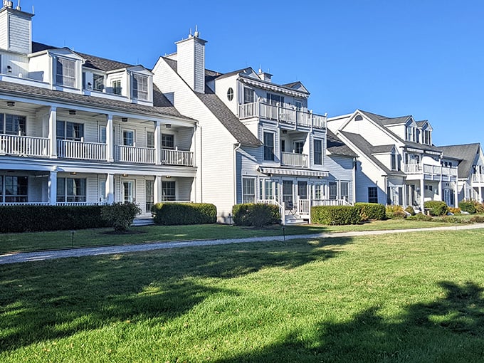 The Inn at Perry Cabin presents waterfront luxury with a side of understated elegance—like a perfectly tailored white linen suit in building form.