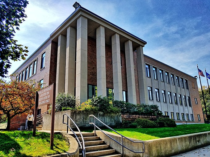 The Manistee County Courthouse brings a touch of mid-century governmental grandeur to this Victorian-rich landscape.