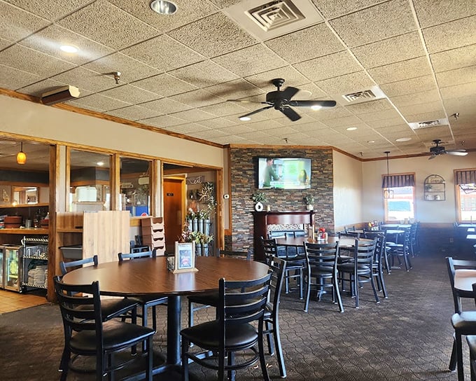 The dining area balances community and personal space with that uniquely Midwestern efficiency—not too close, not too far apart.