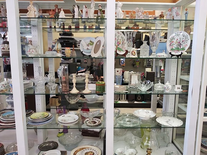 Crystal and china displays that would make your grandmother swoon – these dishes have hosted countless Sunday dinners and are ready for your table's spotlight.