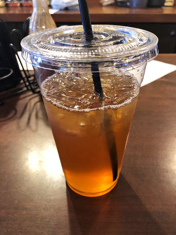 Sweet tea so perfectly amber it could be jewelry. In Georgia, this isn't just a beverage—it's practically a constitutional right.