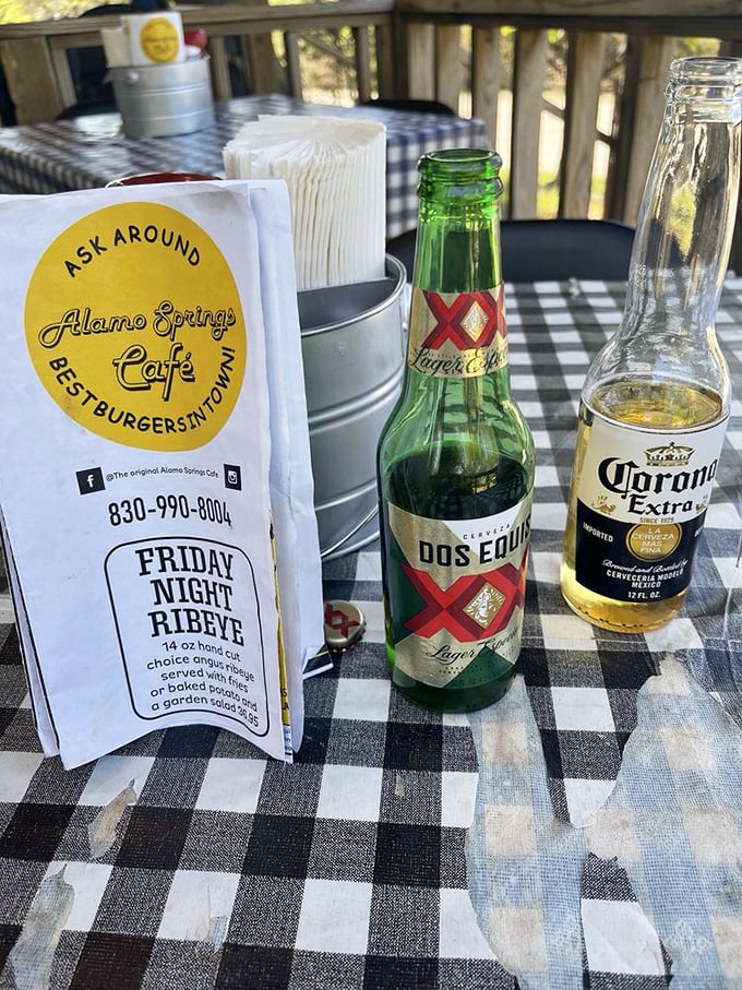 Weekend special announcements and cold beer – the Hill Country equivalent of a Michelin star. Simple pleasures, perfectly executed.