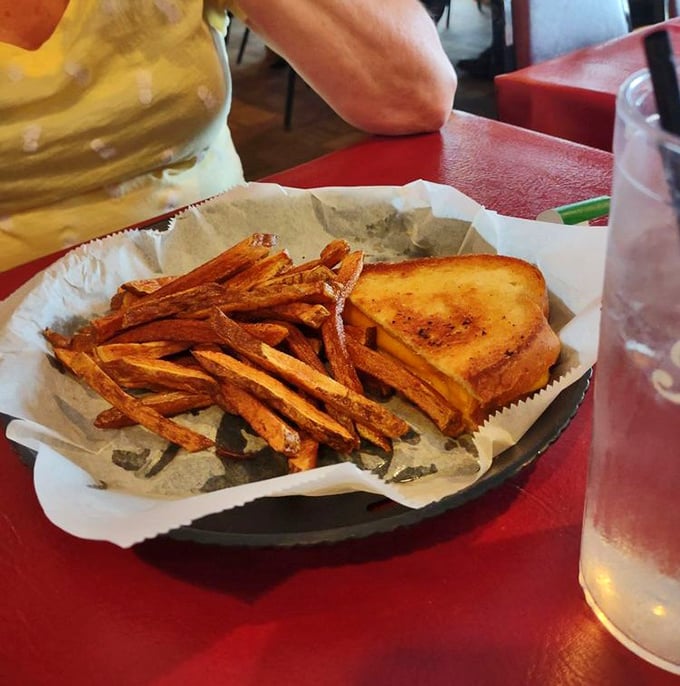 Sweet potato fries and grilled cheese – the comfort food equivalent of finding money in your winter coat pocket. Simple pleasures executed perfectly.