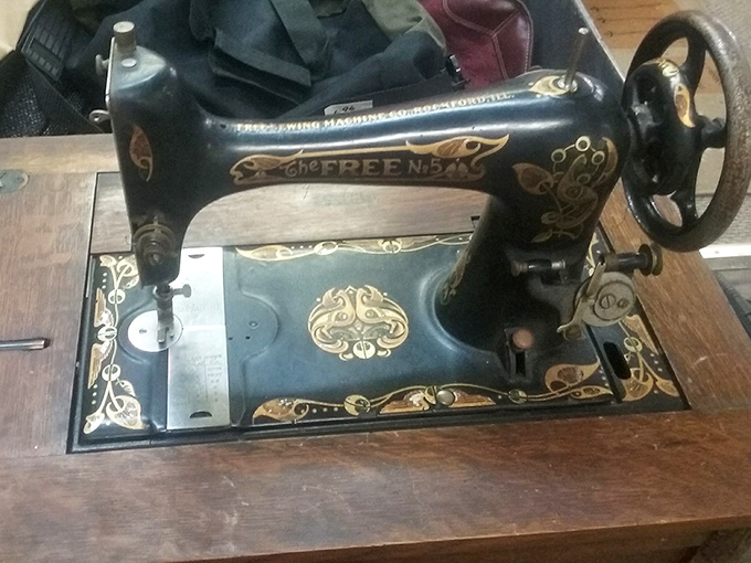 This vintage Free sewing machine isn't just an antique—it's a piece of American craftsmanship that's survived decades of fashion trends.